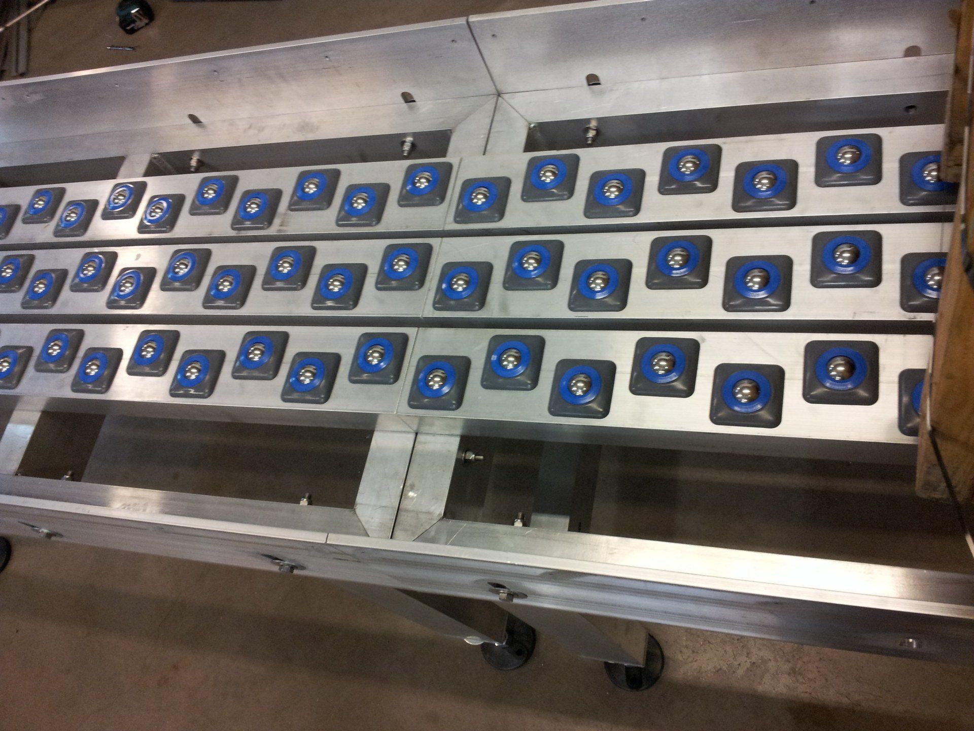 KieTek - Ball and Caster Decks - Cutting Edge Material Handling Systems