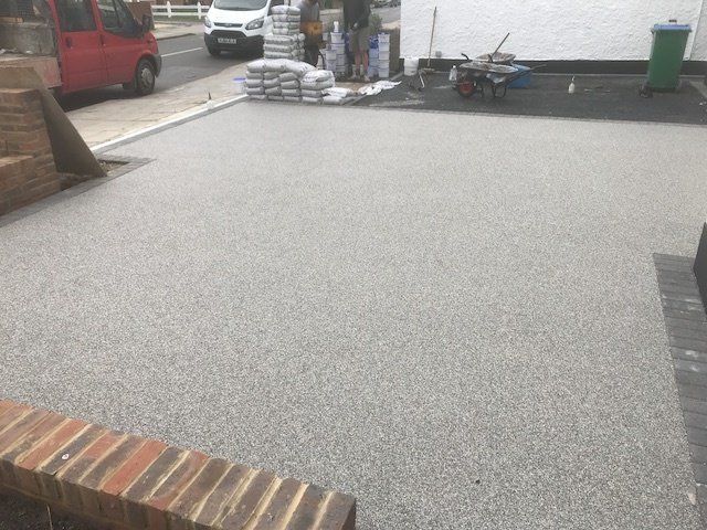 Resin Bound Driveways and Paving - Maidstone, Dartford and Gillingham