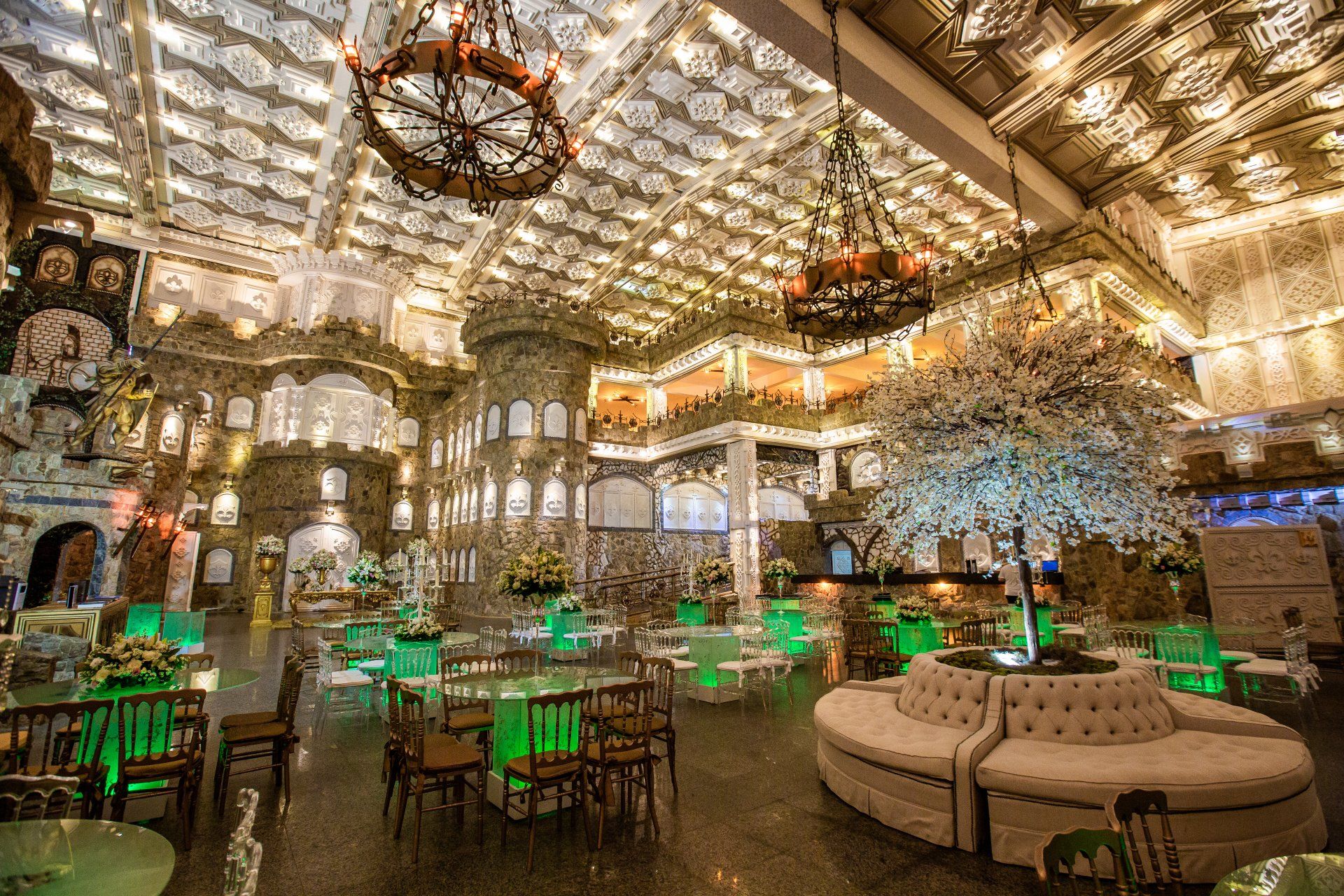 Monte Castelo Eventos - Castelo Avalon