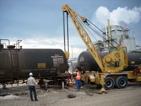 Tractor Motor & Change Services | Hulcher Services, Inc.