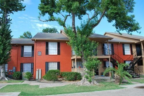 Stone River Apartments | Affordable 1, 2 & 3 Bedroom Apts in Houston