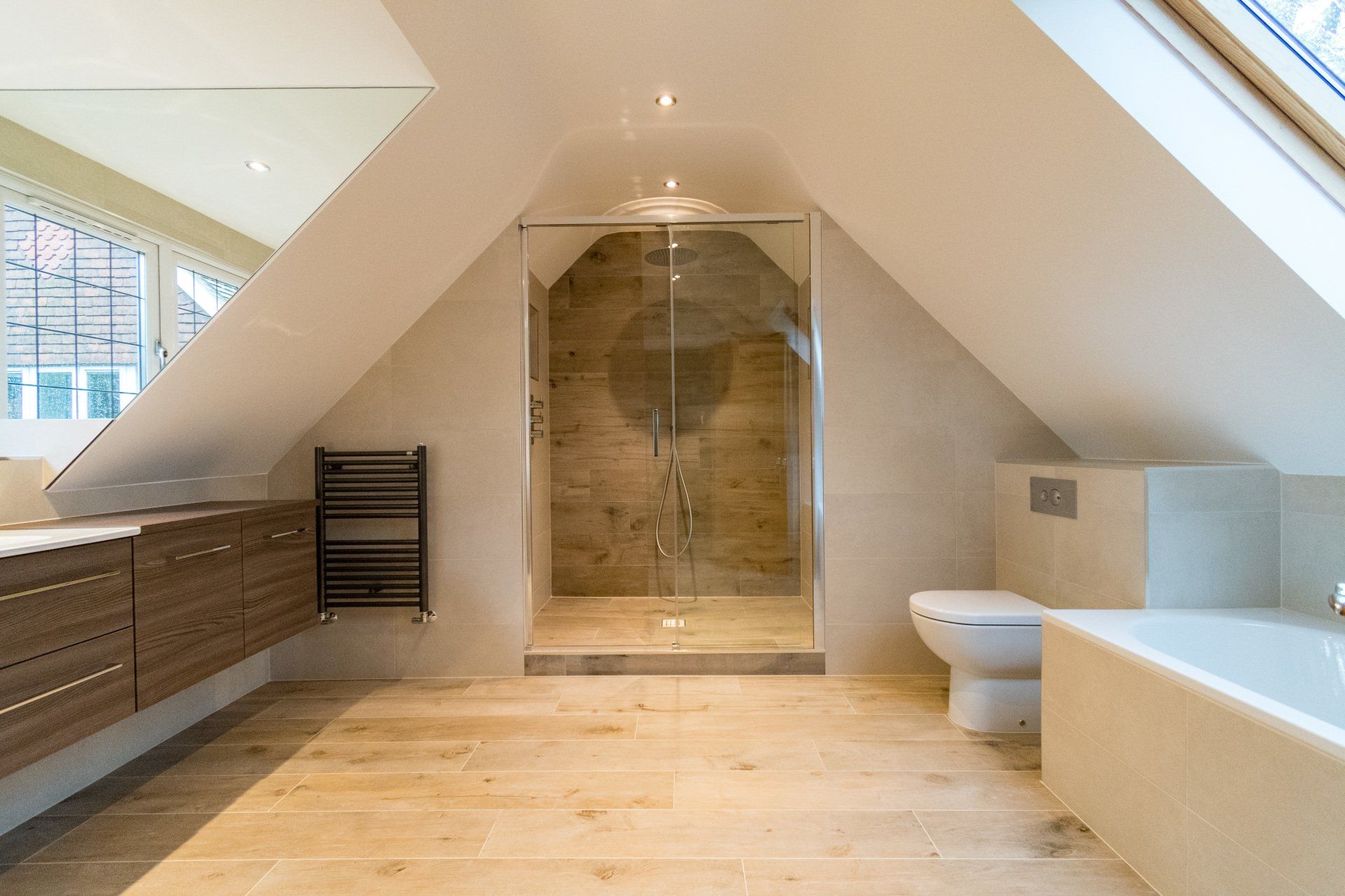 How to Create the Perfect Bathroom for the Perfect Couple