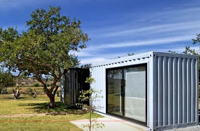 Shipping Container Homes- A Video Highlighting 38 Amazing Cargo ...