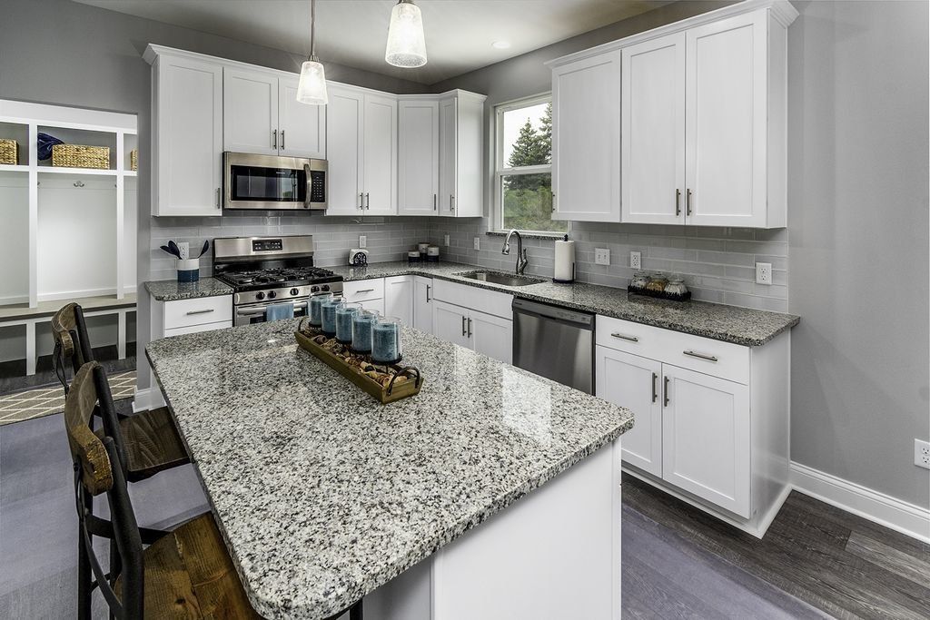 Interior Gallery | Buckeye Real Estate Group