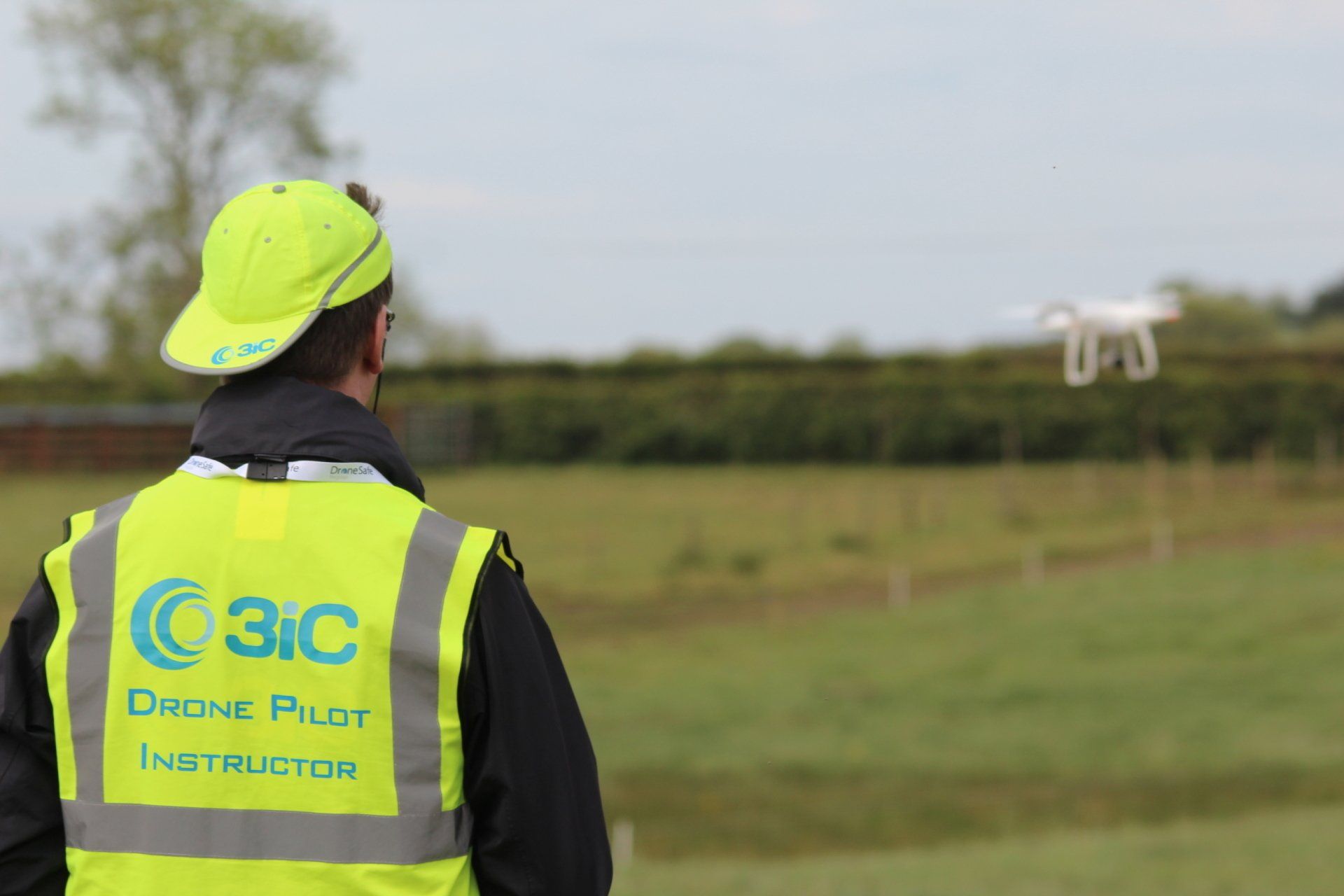 Drone Pilot Training Ireland, A2 CofC Courses Available from £99