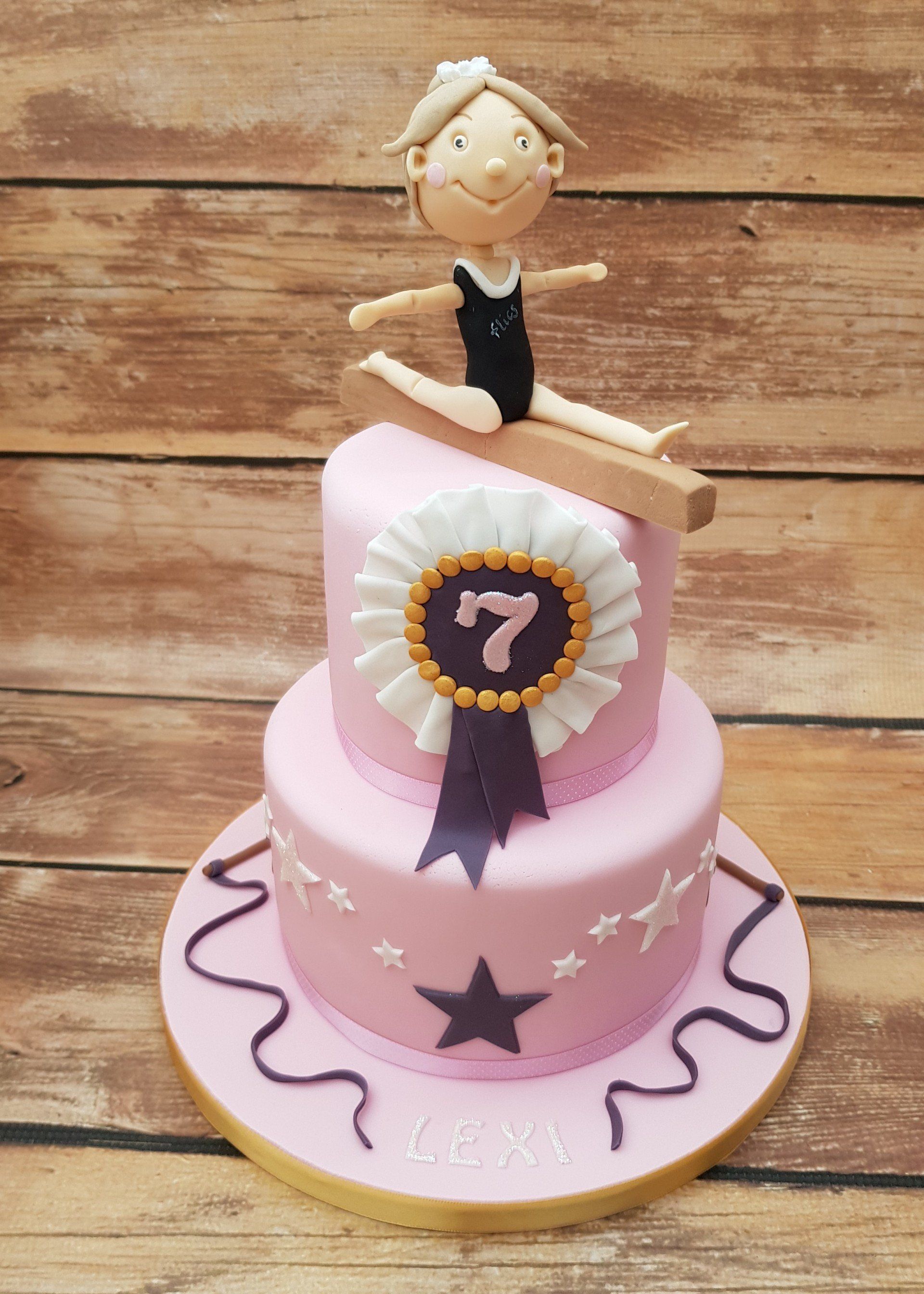 GALLERY: Cakes for Children