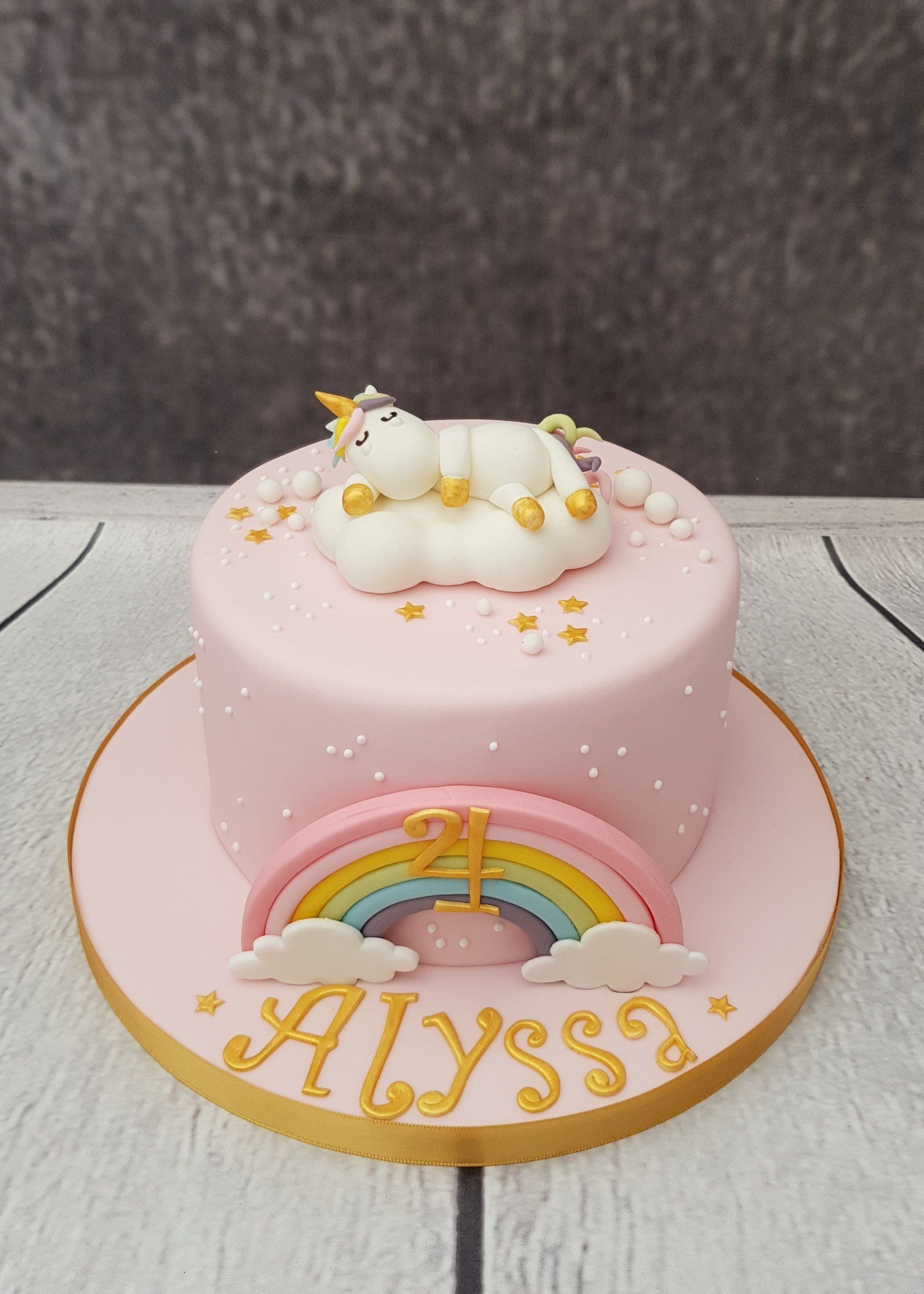 GALLERY: Cakes for Children
