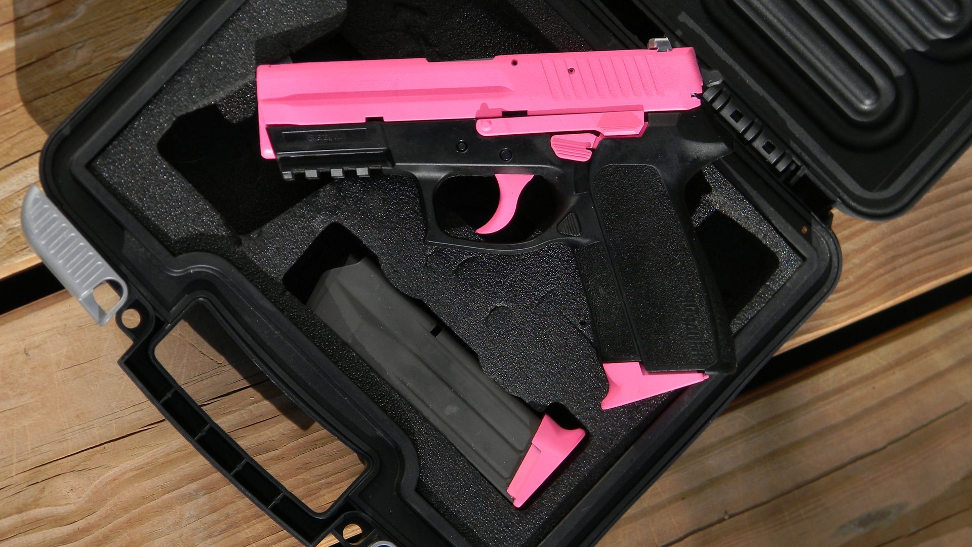 RMTC - Pink Gun Gallery