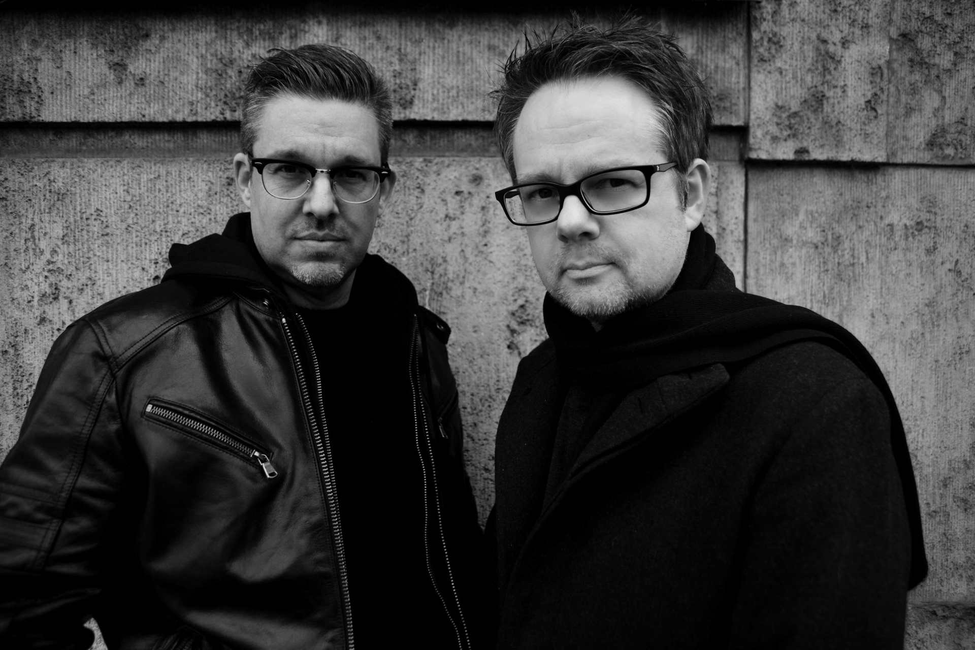 !distain - Official Homepage