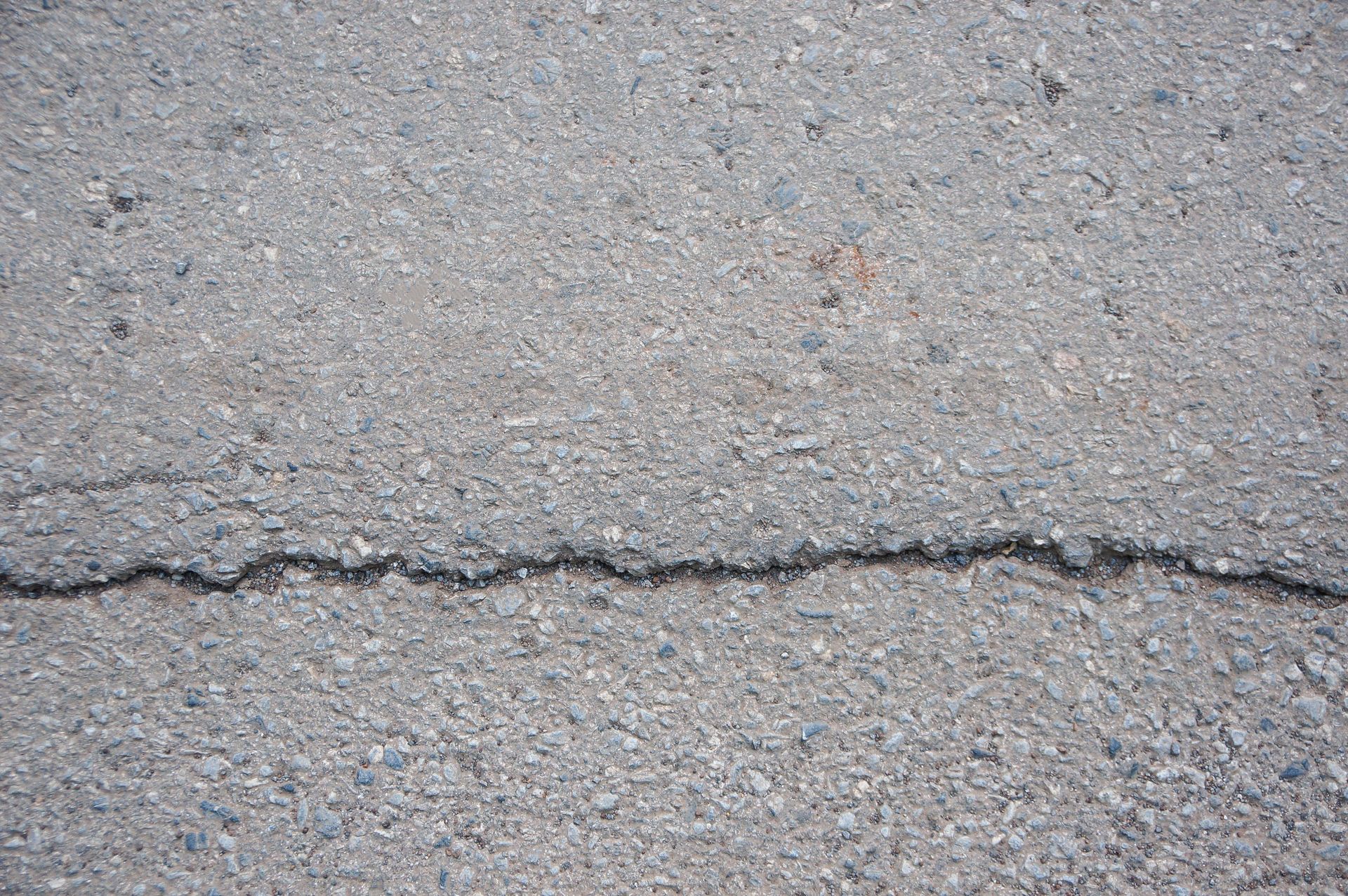 The Benefits of Repairing Asphalt Driveway Cracks
