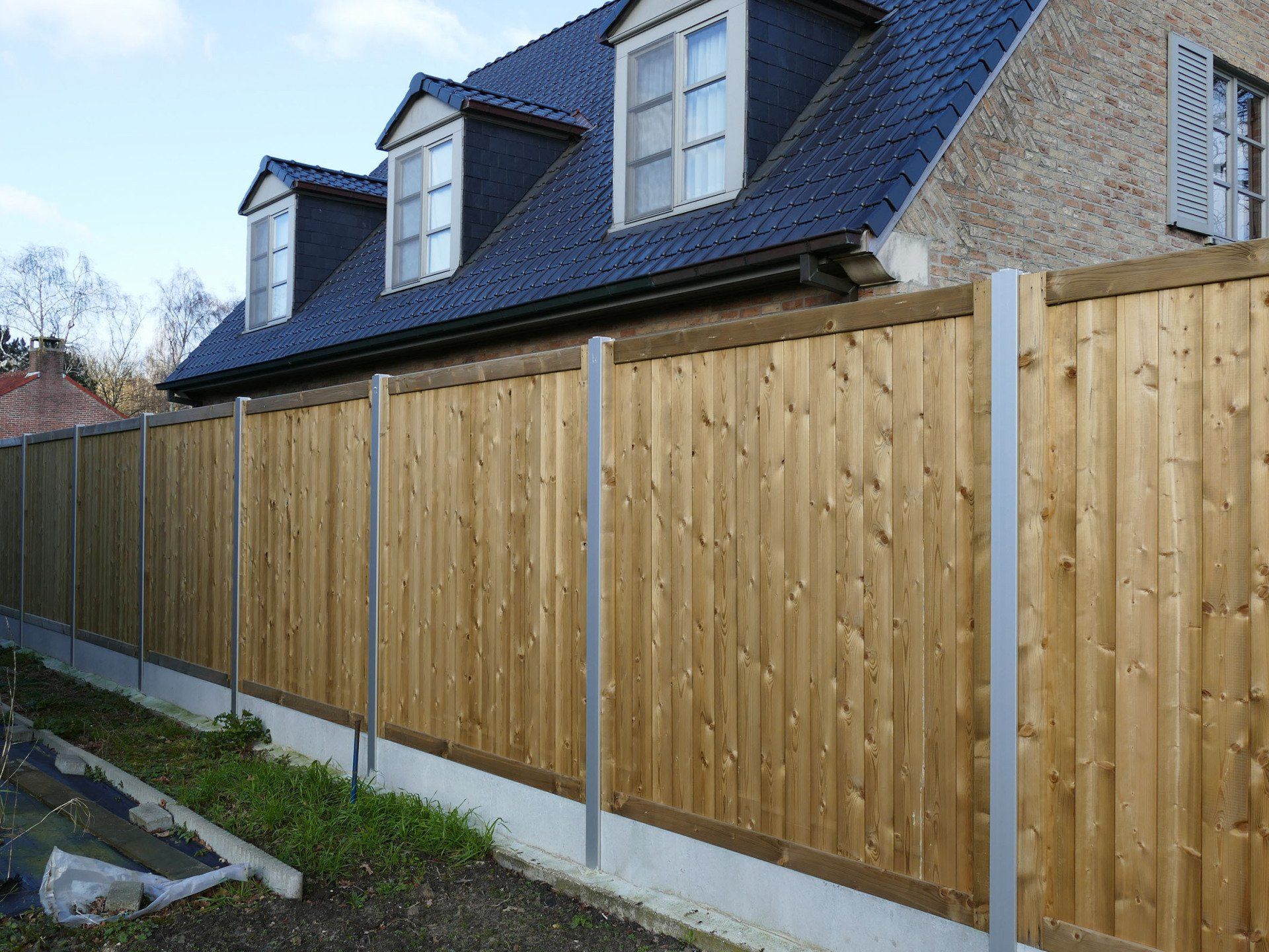 aluminium palen voor afsluitingen, omheiningen, schuttingen