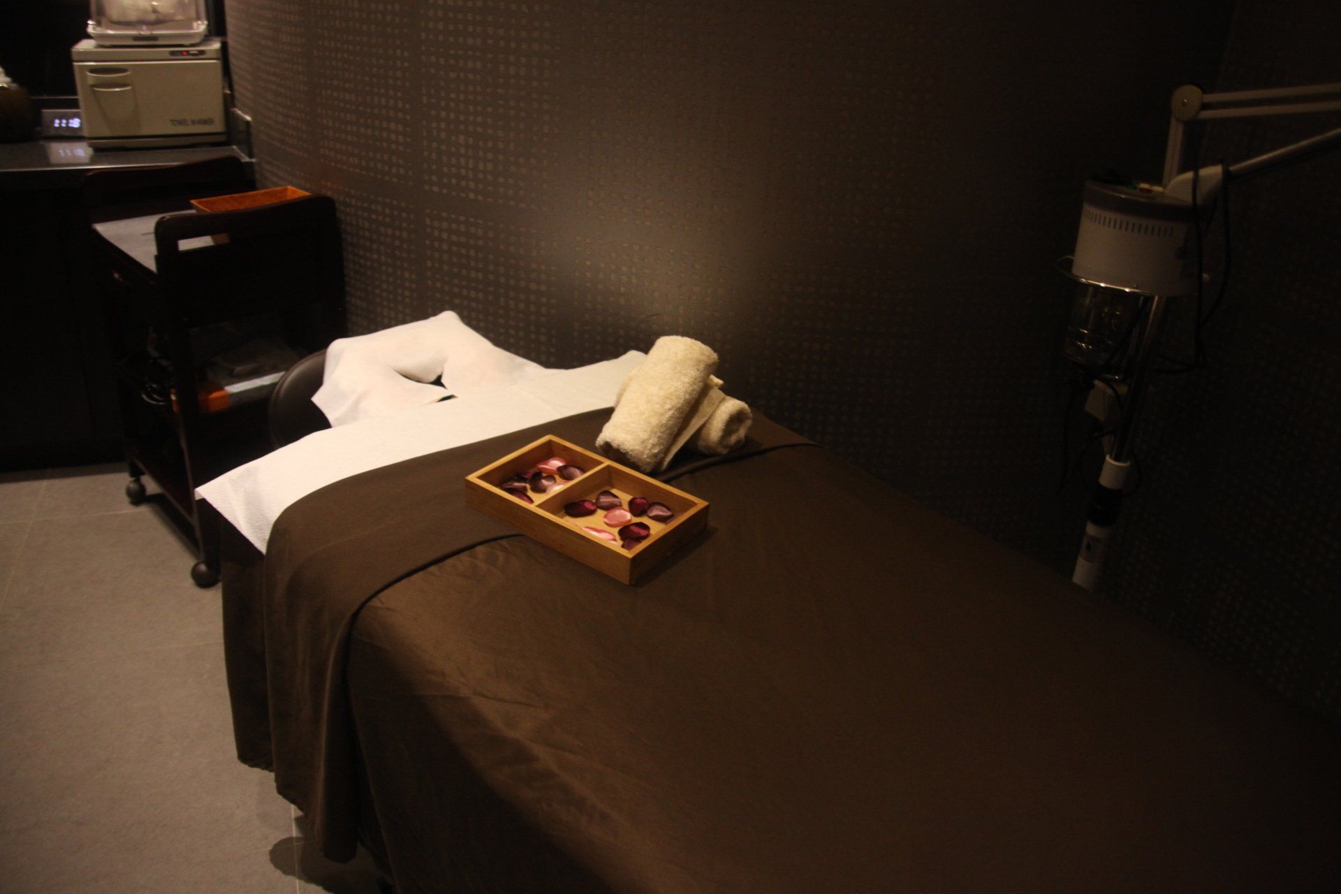 Eastern Breeze Spas | Luxury Spa Lounges in NY