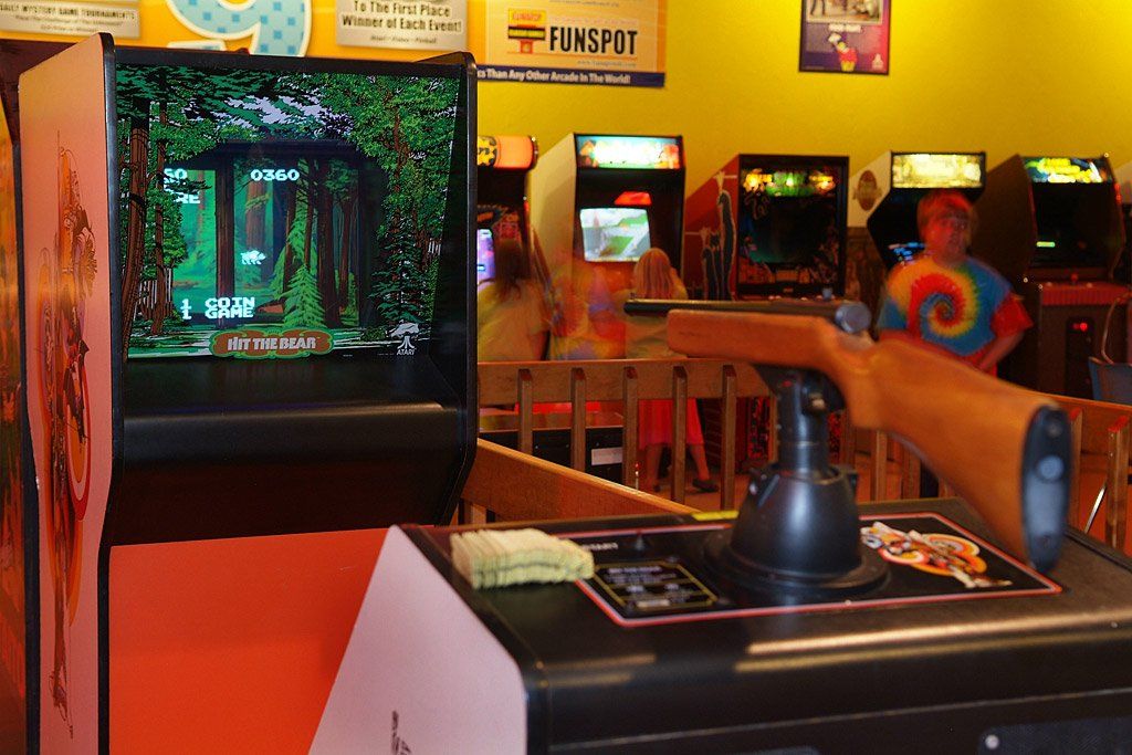 Games at the American Classic Arcade Museum - Triple Hunt