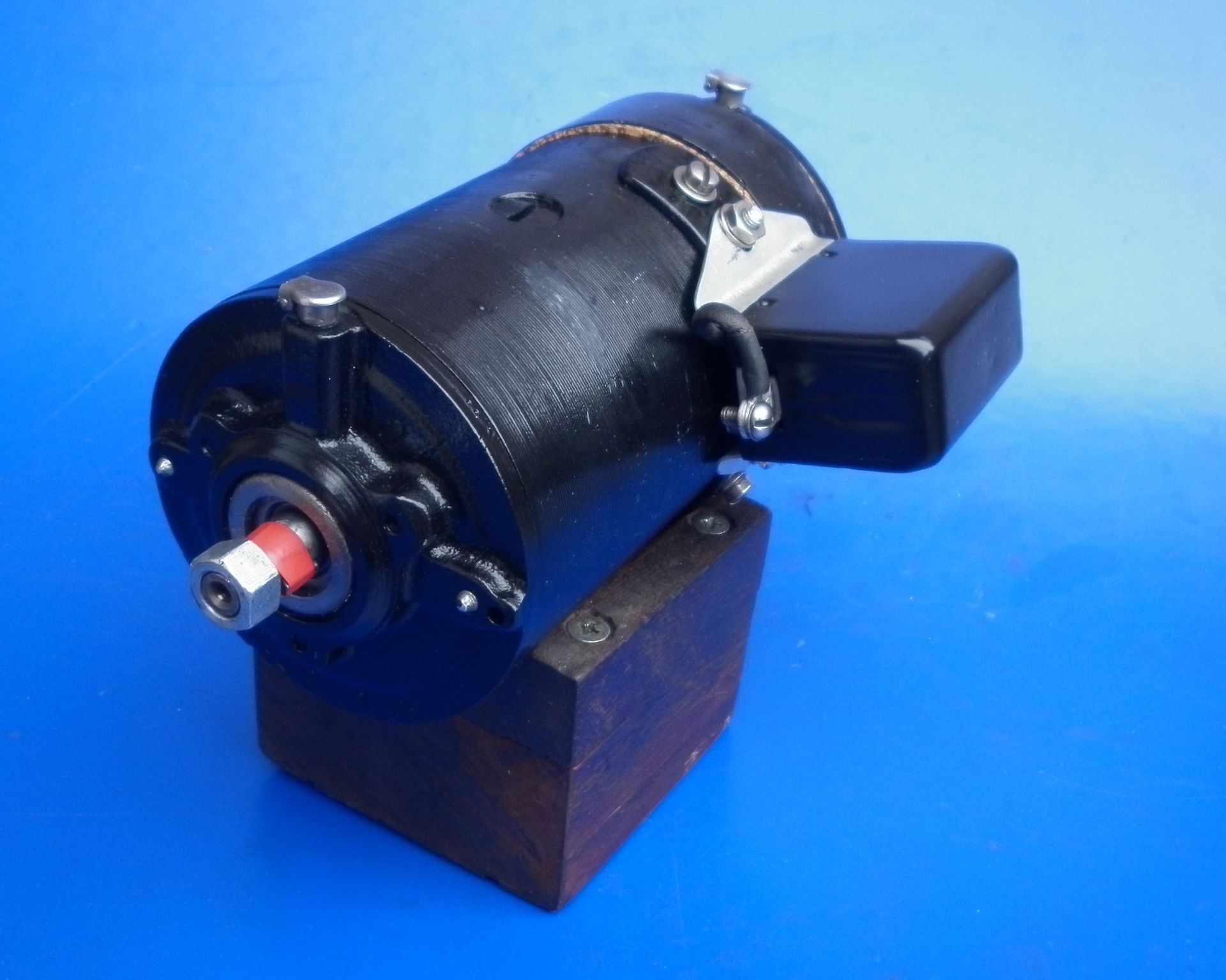 he Magneto Guys - Help identifying dynamos