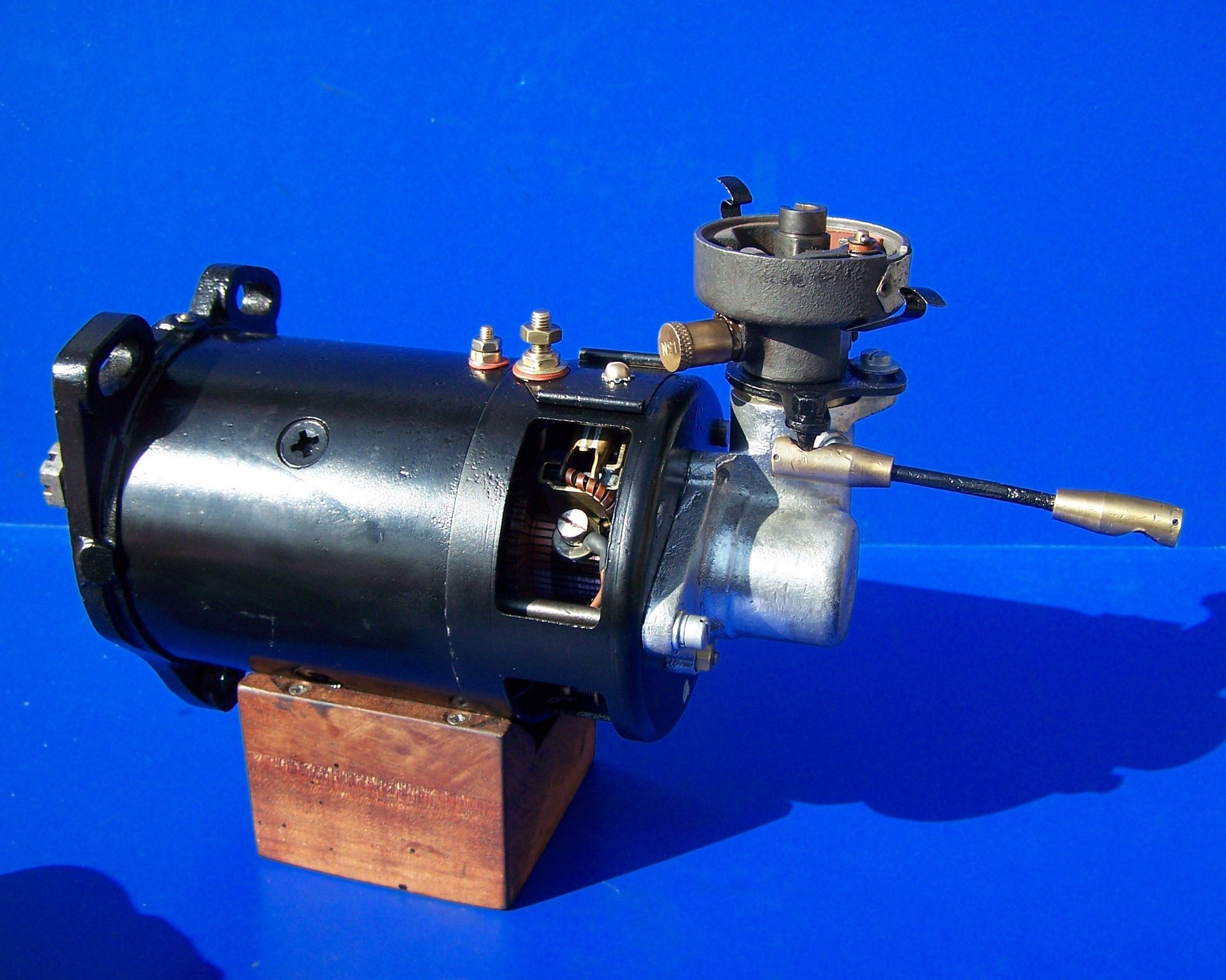 he Magneto Guys - Help identifying dynamos