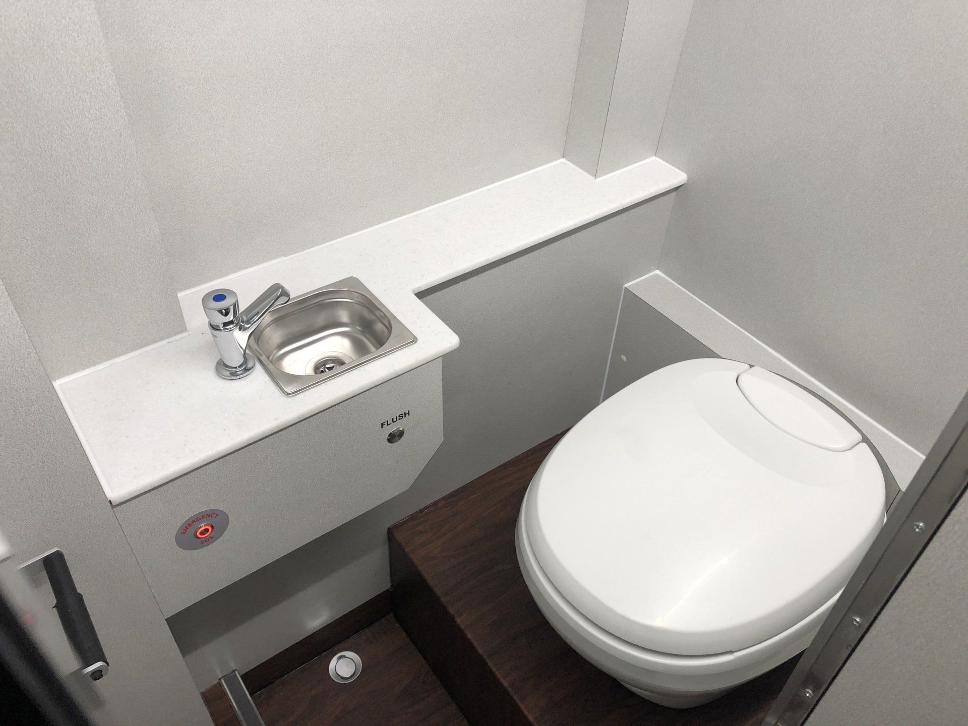 Hire executive coaches for your travel needs | Hanson Coaches