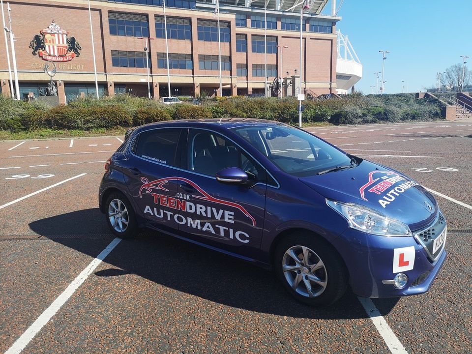 Best Sunderland Driving School - Manual and Automatic driving lessons