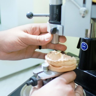 Dental technician | Chrome Cast Dental Laboratory