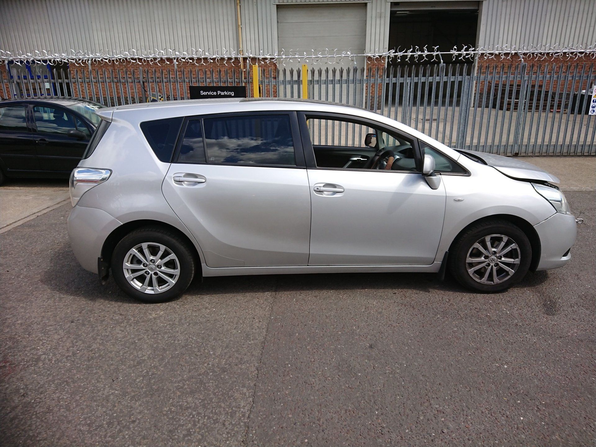 VEHICLES NOW BREAKING FOR PARTS