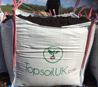 Soil supplies | Topsoil UK