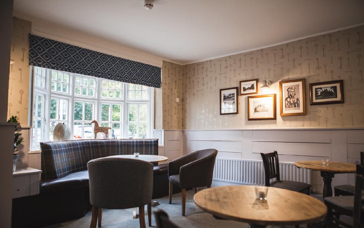 The Royal Redgate Country Pub & Restaurant: Nuneaton, Hinckley