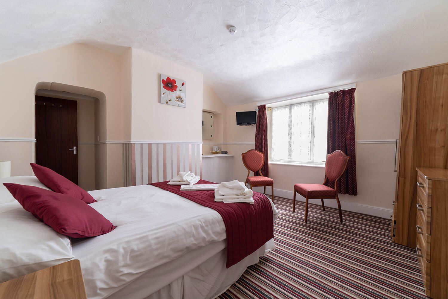 Rooms at Daishs Hotel in Shanklin, Isle of Wight