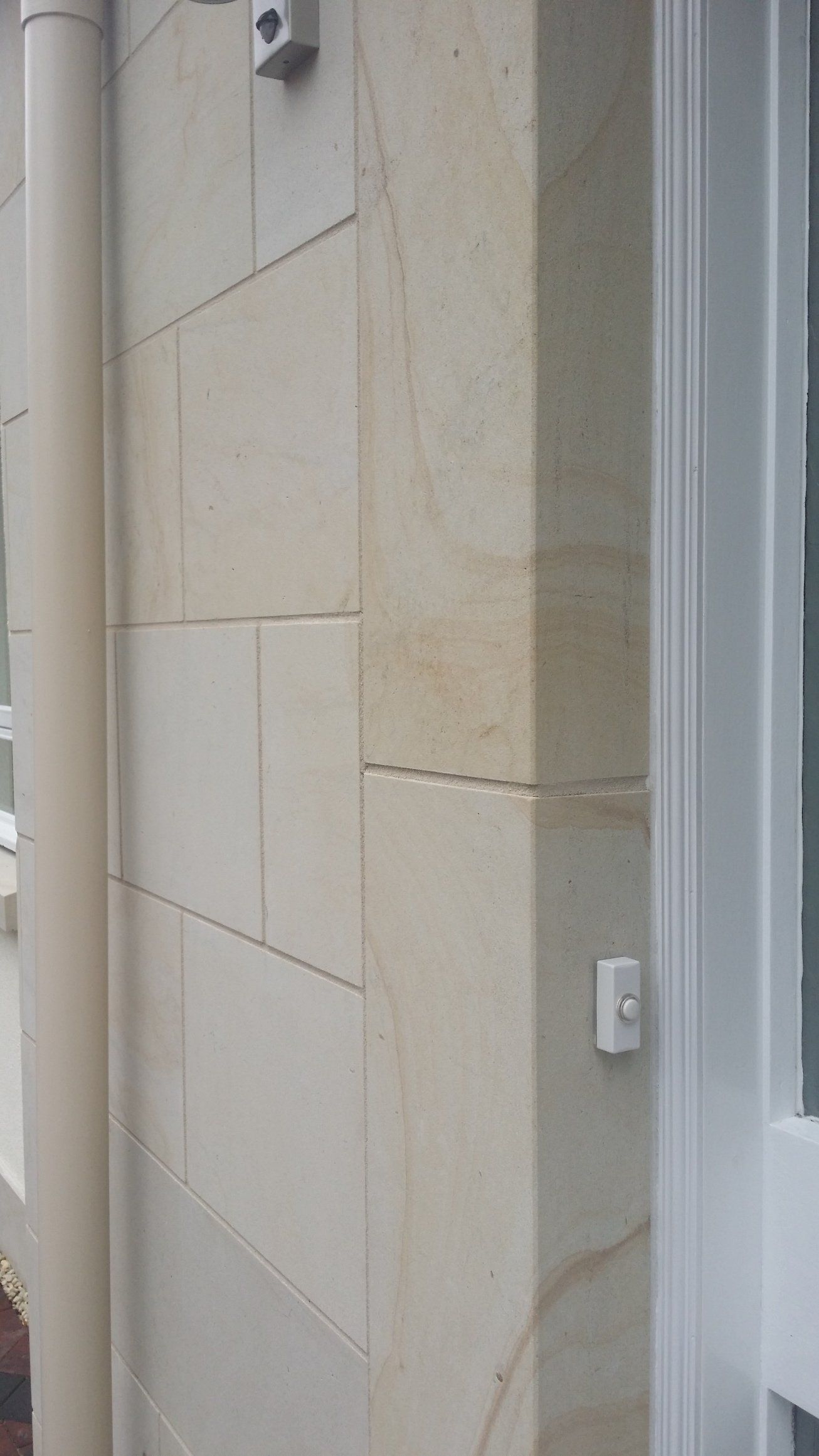 Architectural Stone Item: Quoins, Lintels, Jambs & Window Sills | Real ...