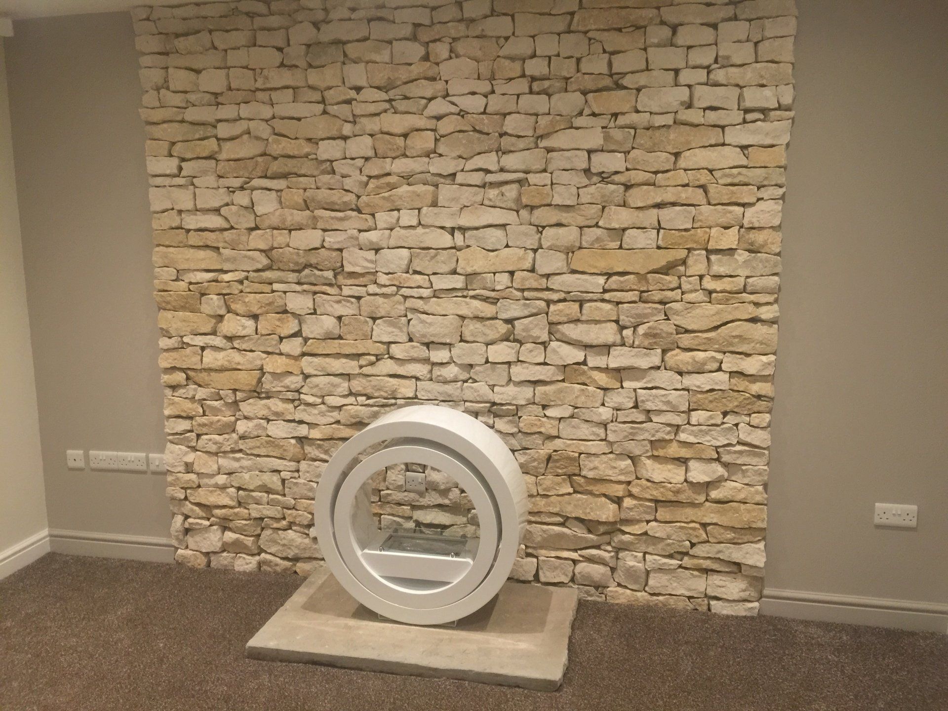 Random Coursed Limestone - Natural Rubble Limestone | Real Stone Cladding
