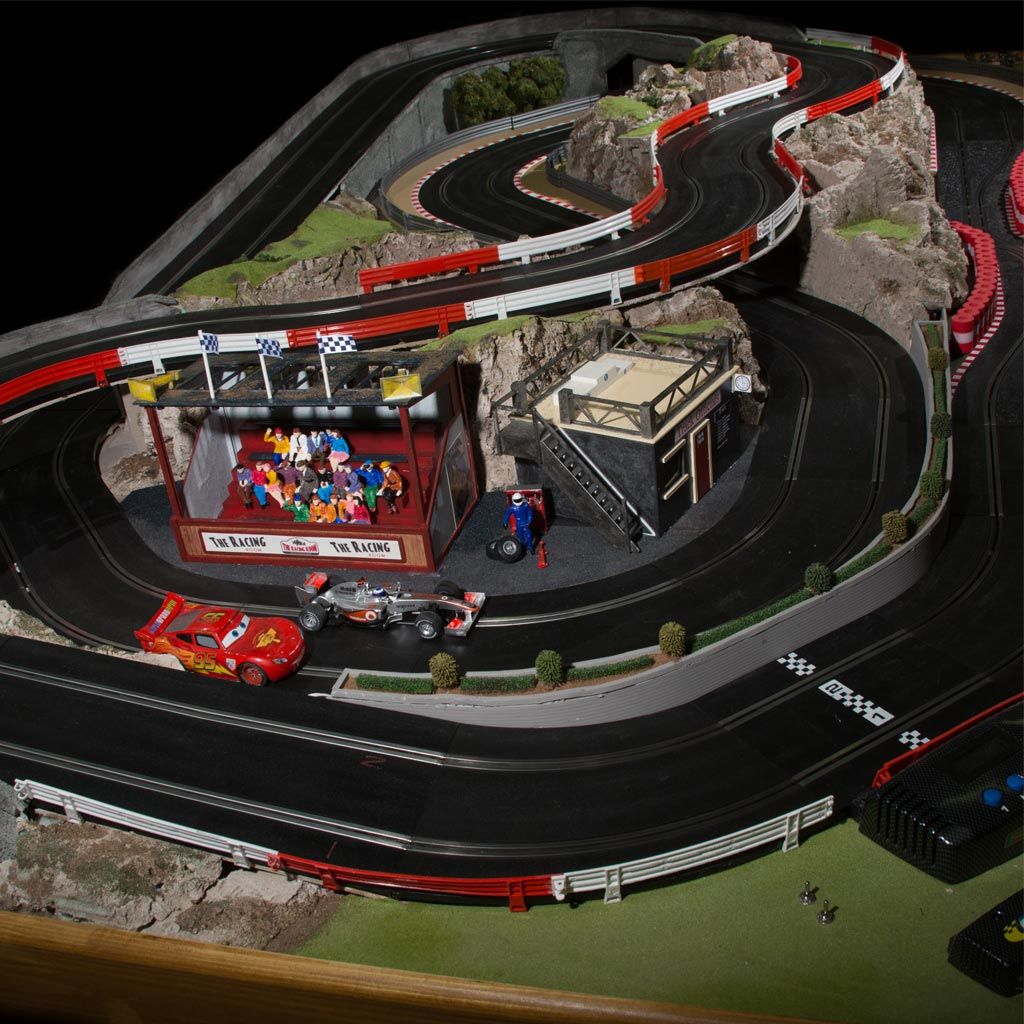 Scalextric Hire UK - The Racing Room Tracks