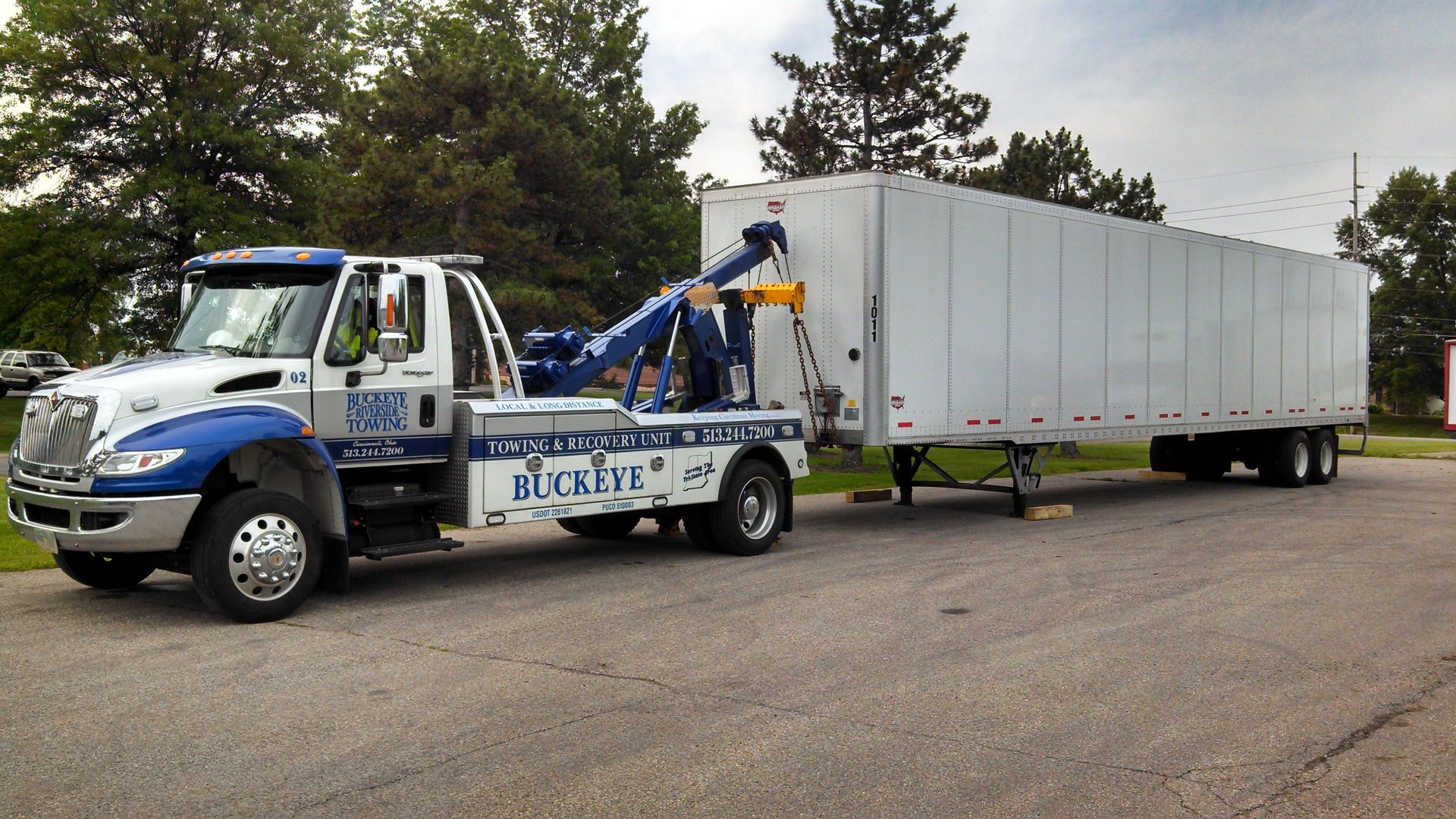 Big Rig Towing | Cincinnati, OH | Buckeye Riverside Towing