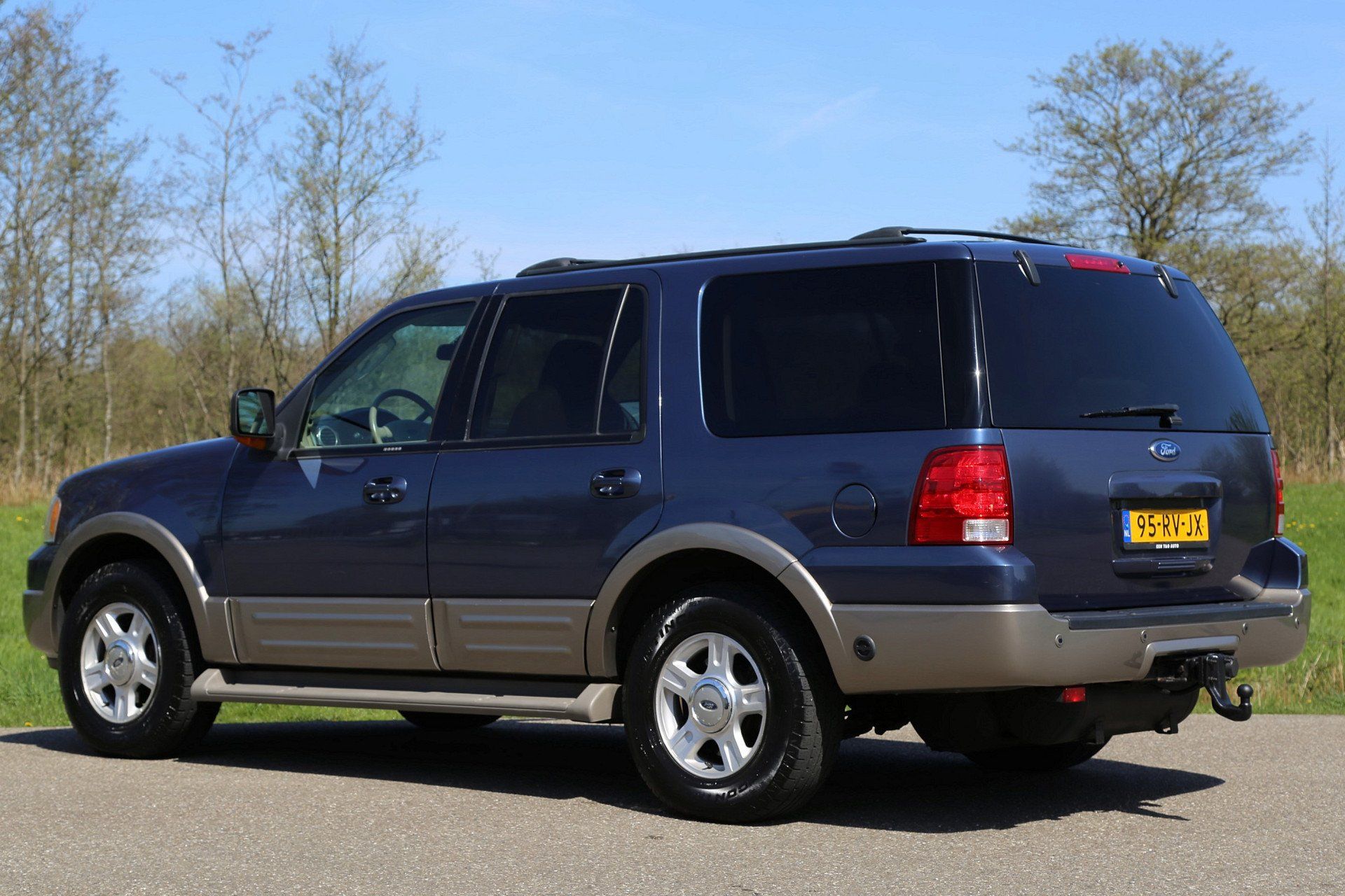 95-RV-JX Ford Expedition