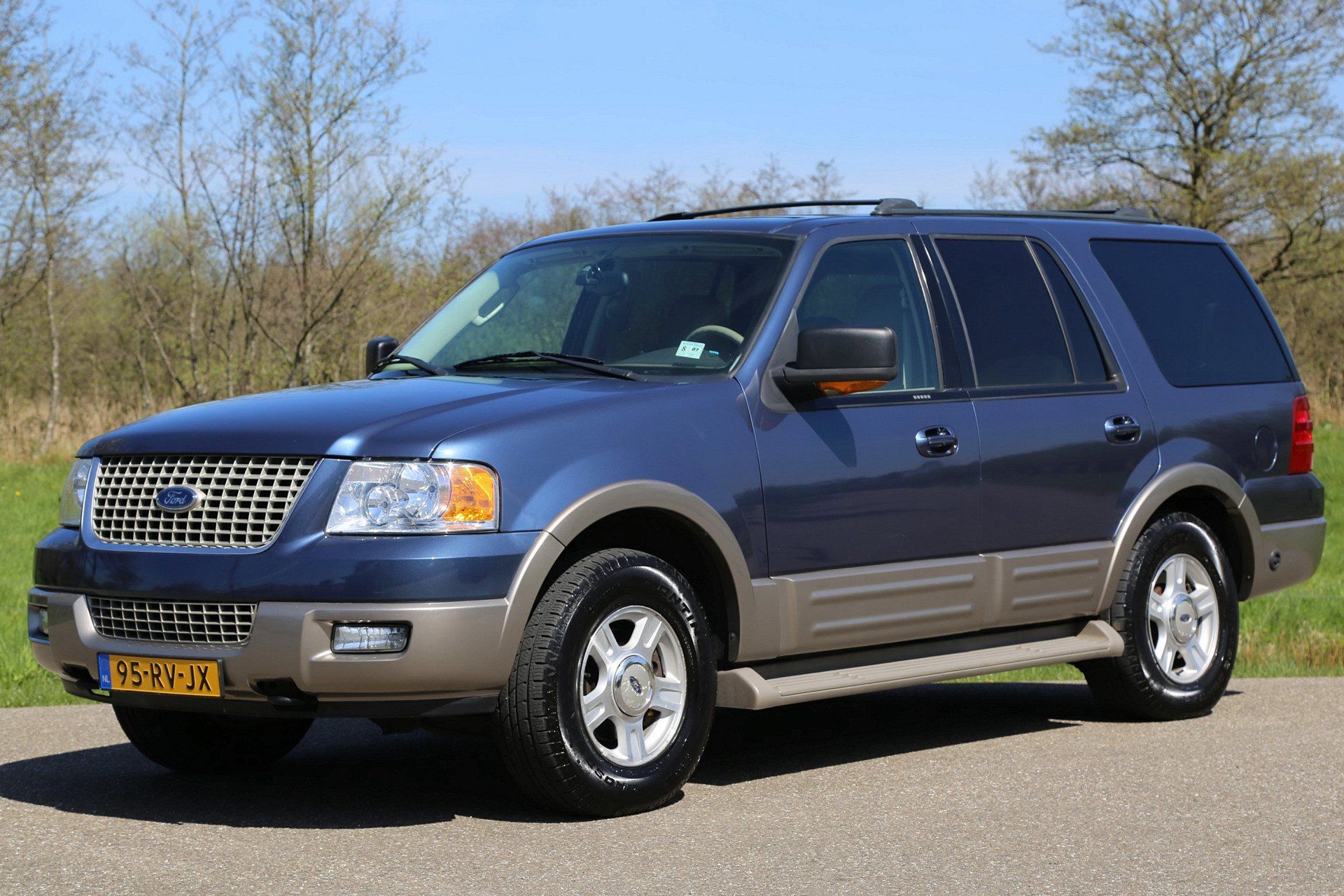 95-RV-JX Ford Expedition