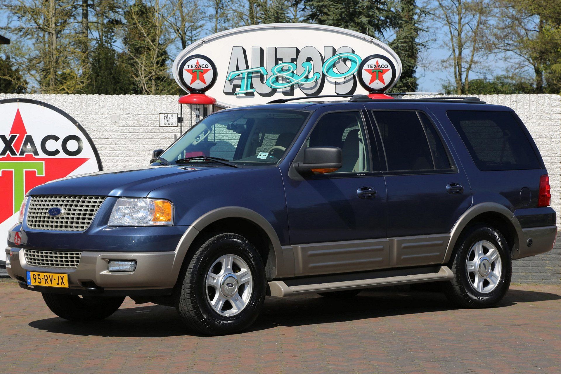 95-RV-JX Ford Expedition