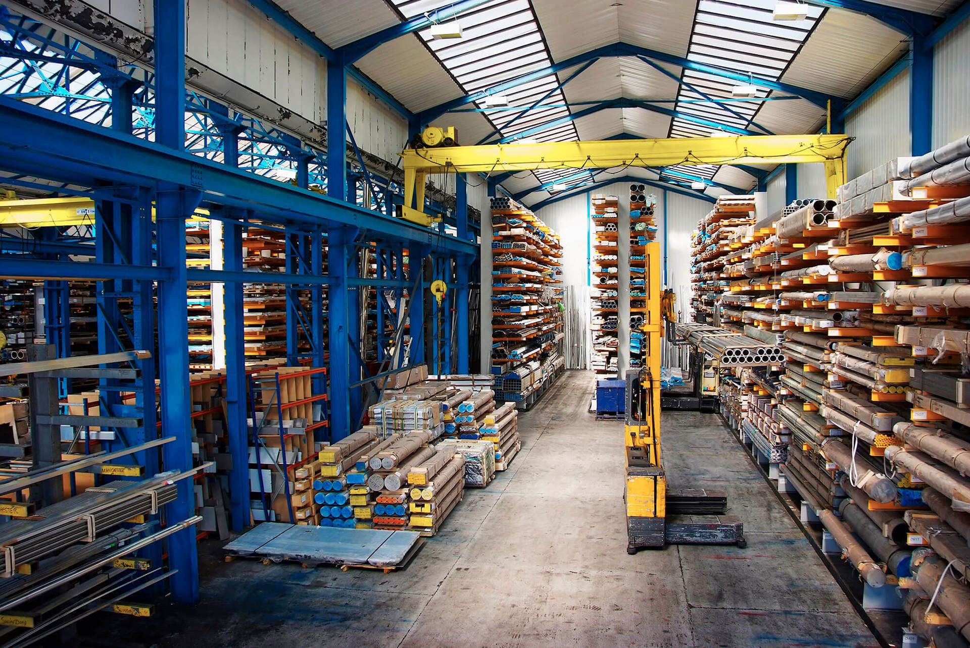 Customised Overhead Cranes | United Crane Services Ltd.