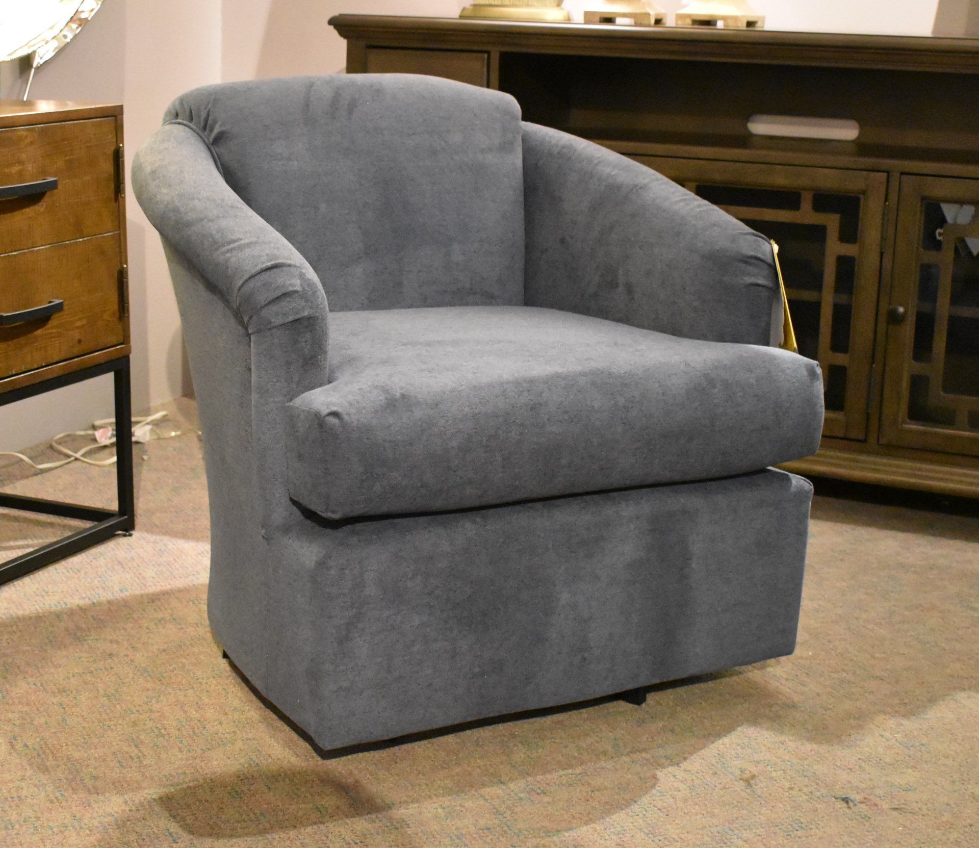 Sleepers and Chairs | Lahaina, HI | The Mind's Eye Interiors, Inc.