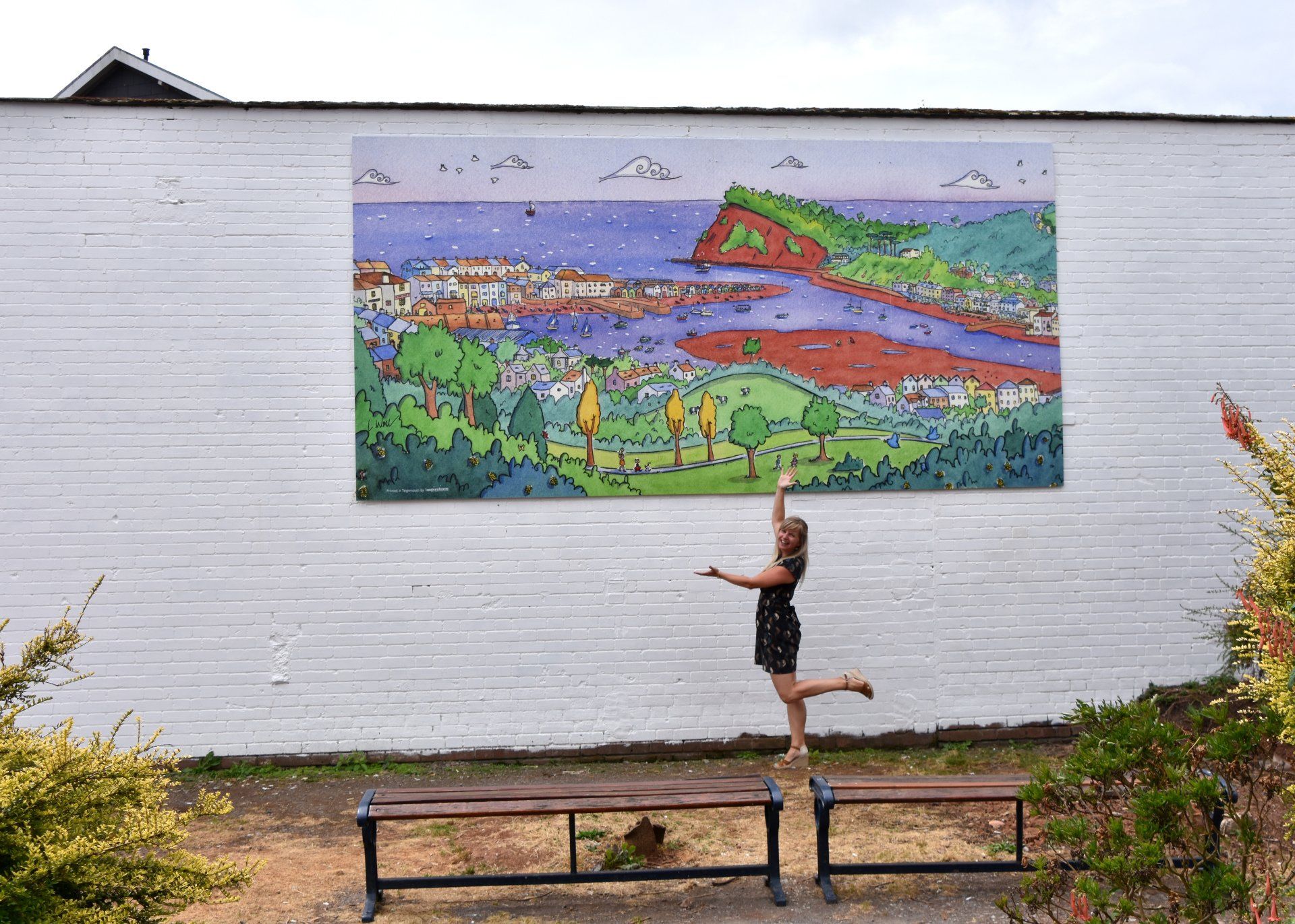 Laura Wall Artist and Illustrator. Devon's best art gallery