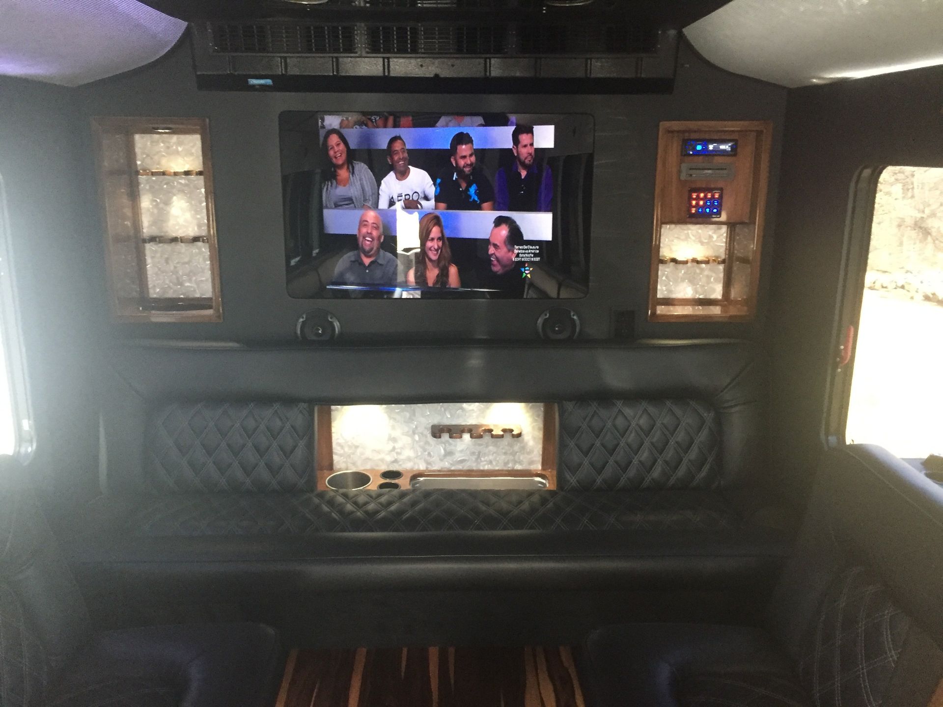 Party Bus | Rogers, AR | Party Bus Rental