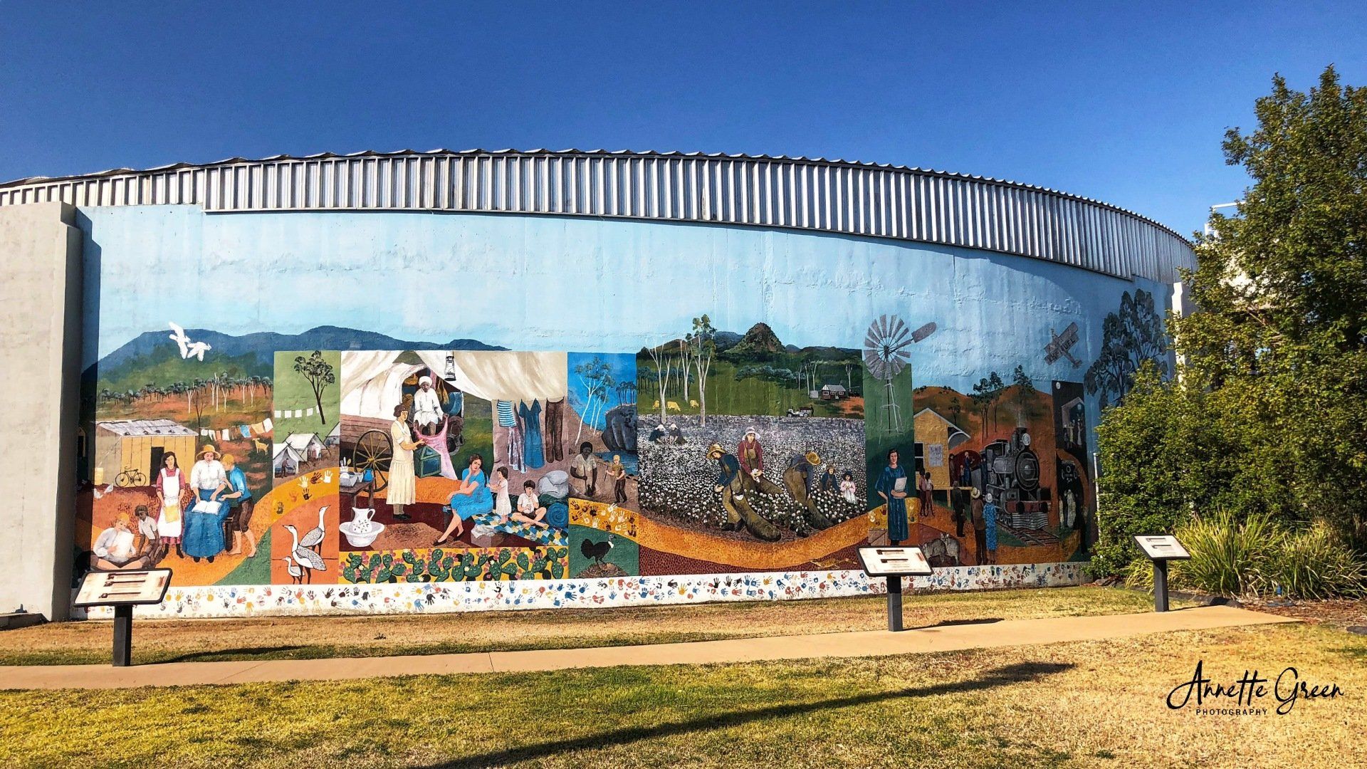 Biloela Water Tank Art