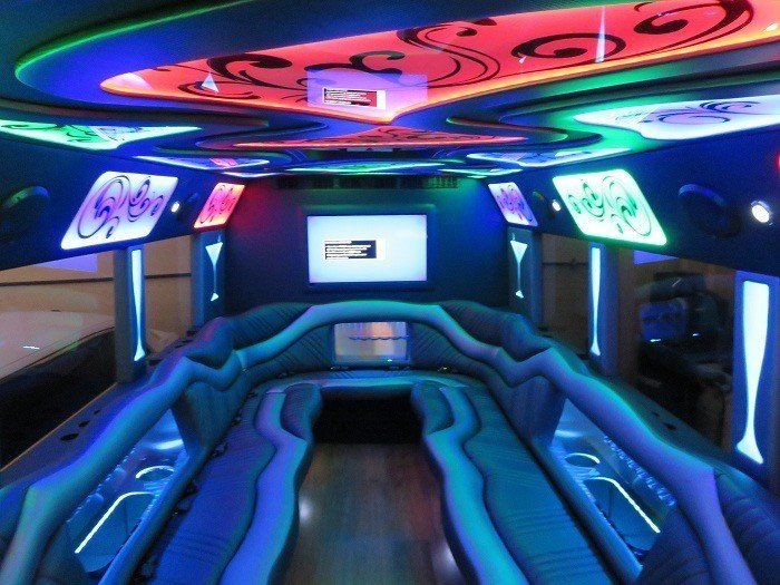 Luxury Limo Bus Service l Spencerville, OH l Lucky Limo