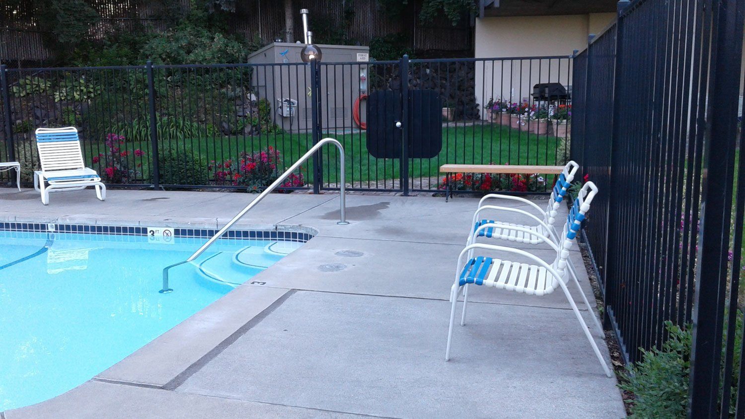 Photo Gallery - Riverfalls Tower Apartments