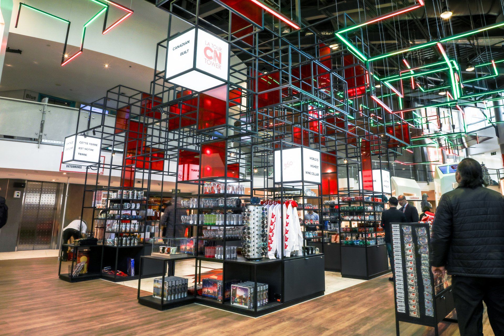 CN Tower Retail Shop | ASTOUND