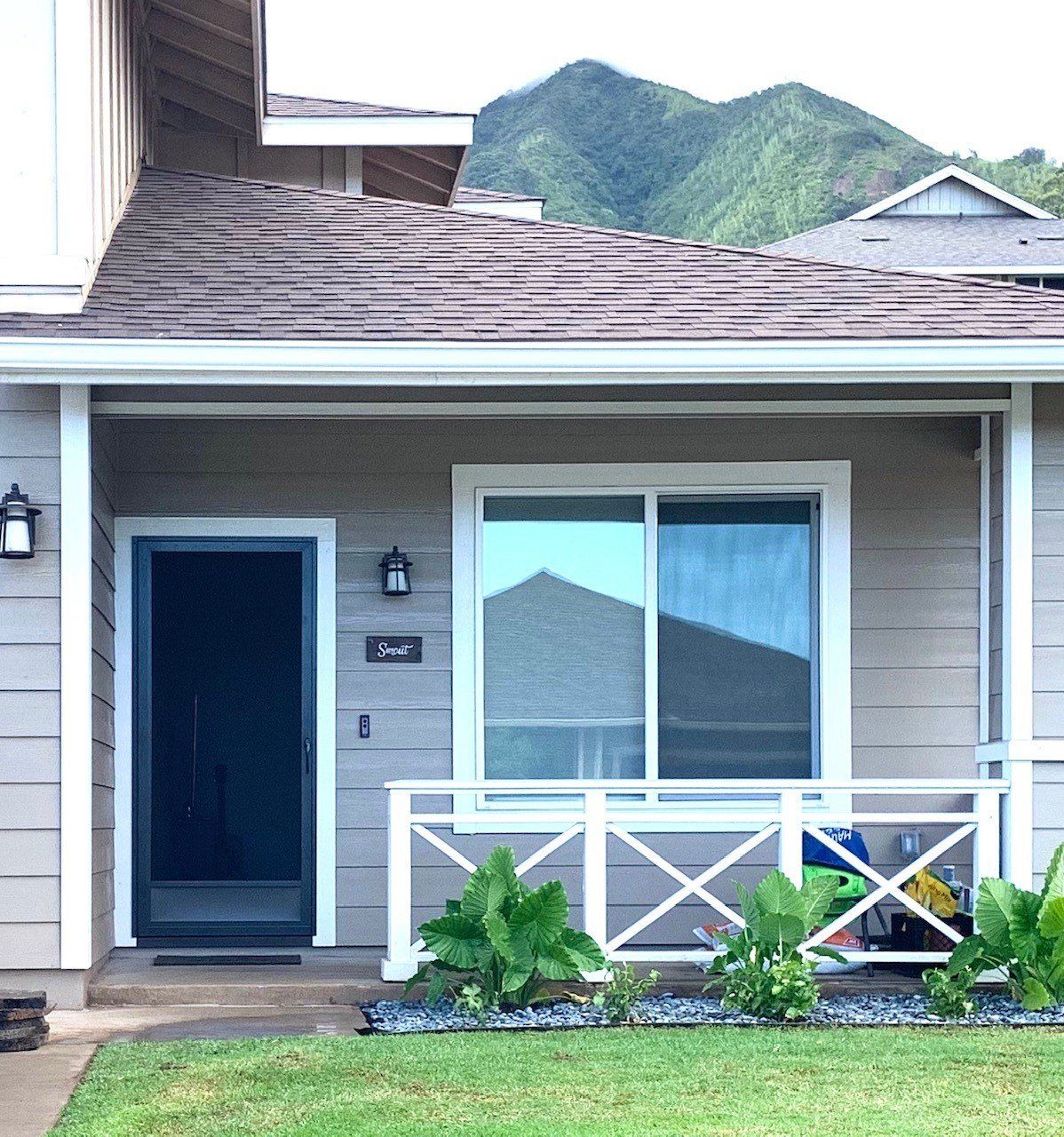 Standard Screen Doors | Wailuku, HI | Aloha Screen Doors