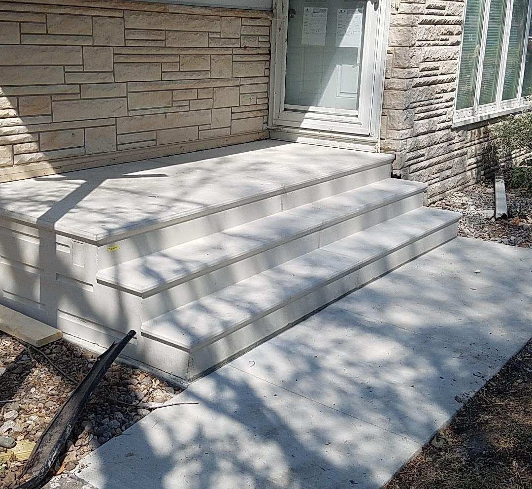 Precast Concrete Step Pads