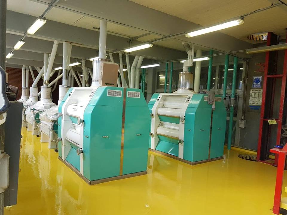 Pintura de poliuretano poliéster de alto desempeño para pisos de alta ...