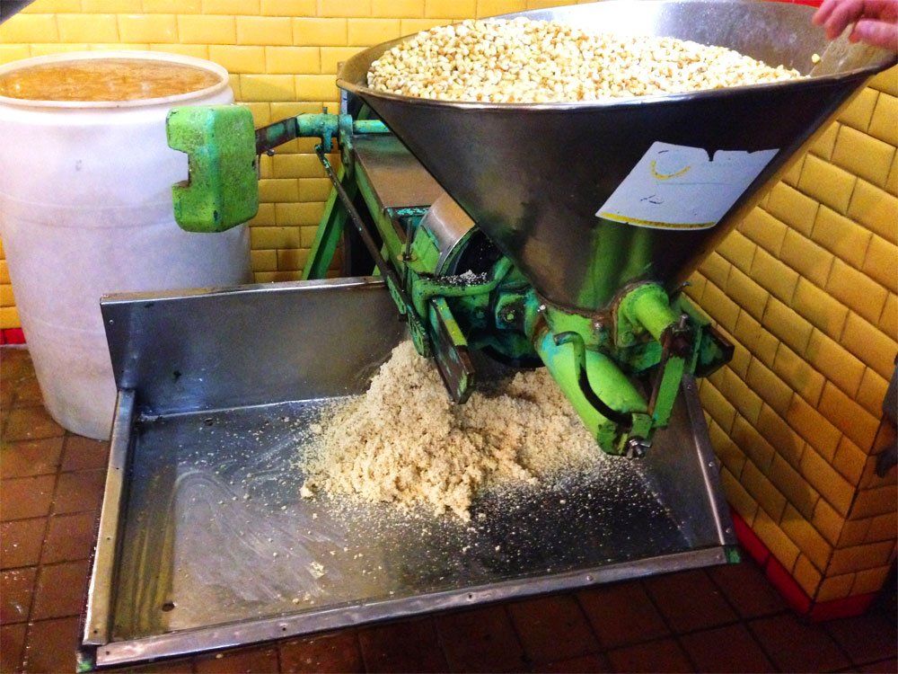 Tortilleria Nixtamal: 100% Fresh Corn Tortillas