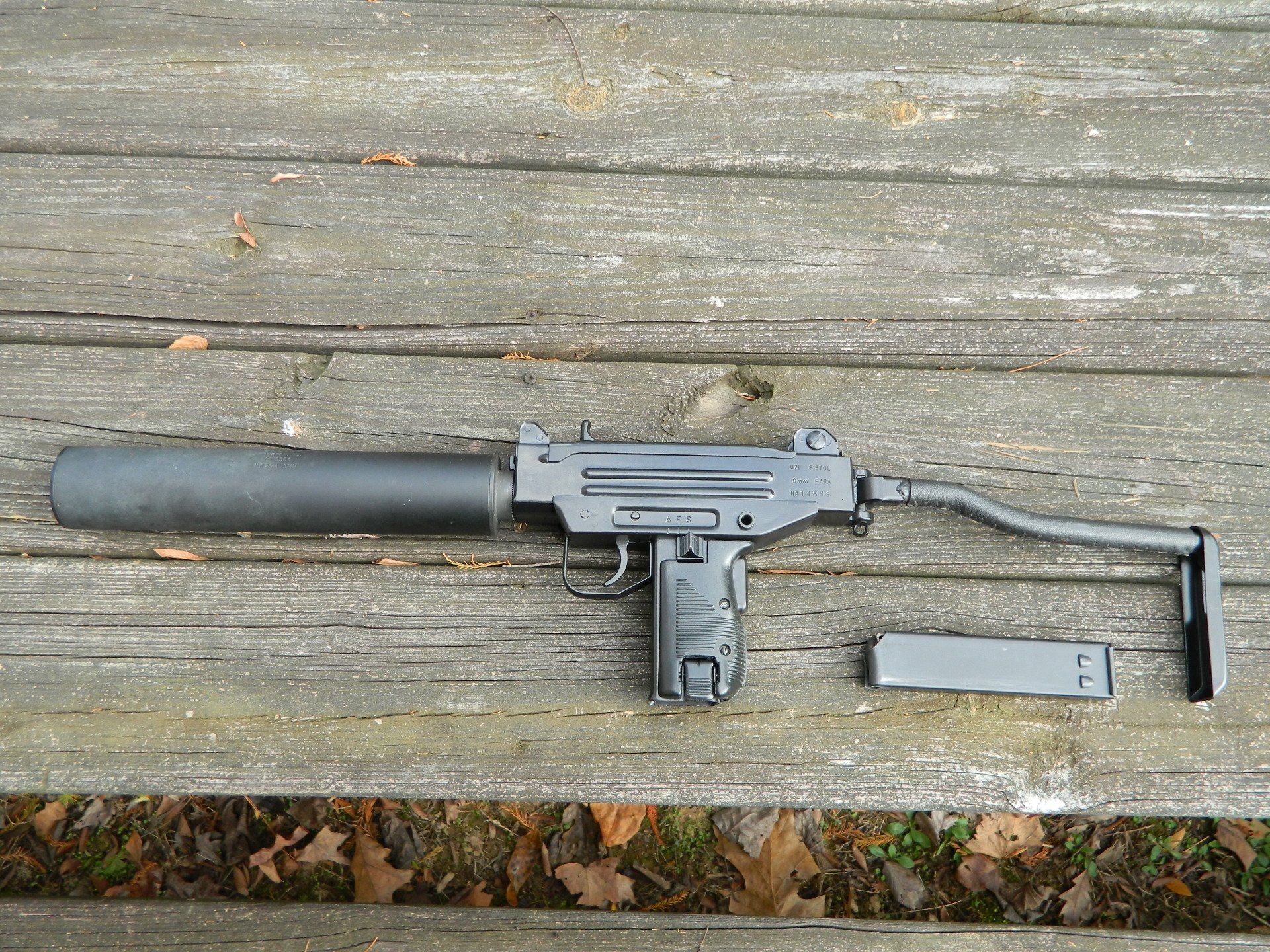 Micro Uzi Machine Pistol with S.C.R.C. Suppresser