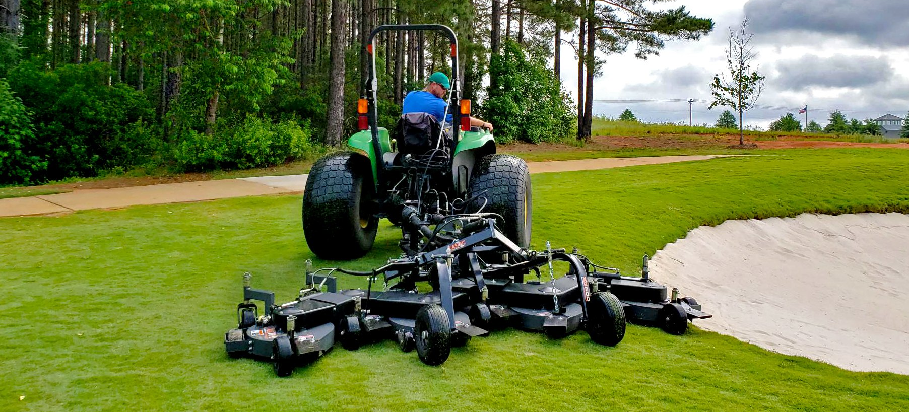 Commercial ZTR Mowers | Pull Behind Mowers | Lastec Mowers