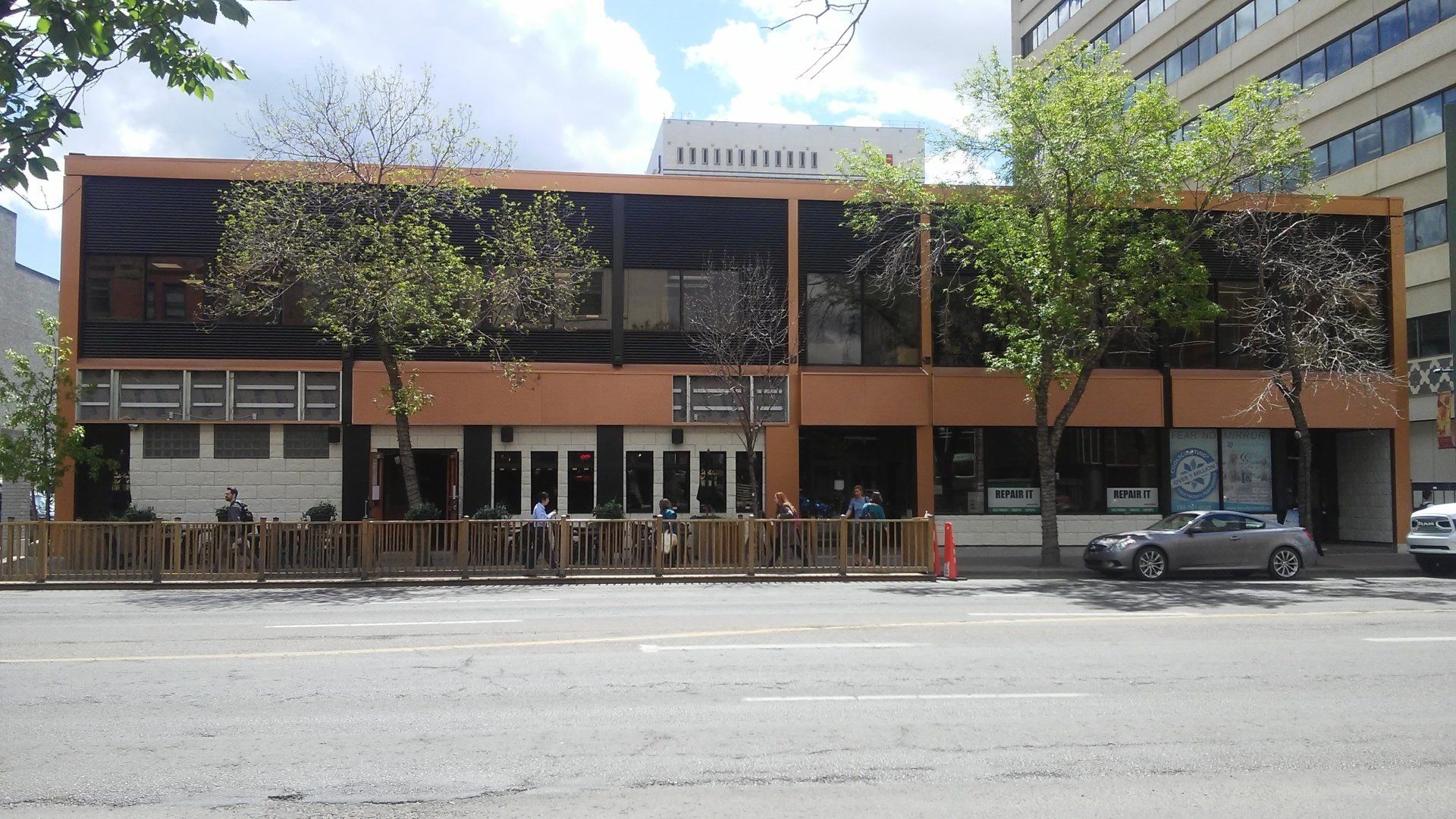 Commercial Real Estate Listings For Lease in Edmonton